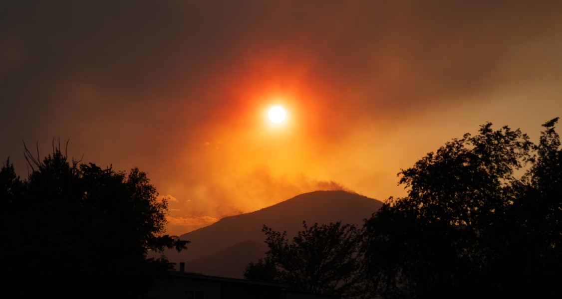 Utah Wildfire Gets Rare PDS Red Flag Warning as Nation Largest Fire Burns